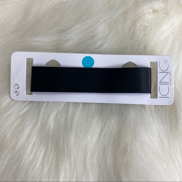 Claire's | Jewelry | Icing Claires Choker For 10 | Poshmark